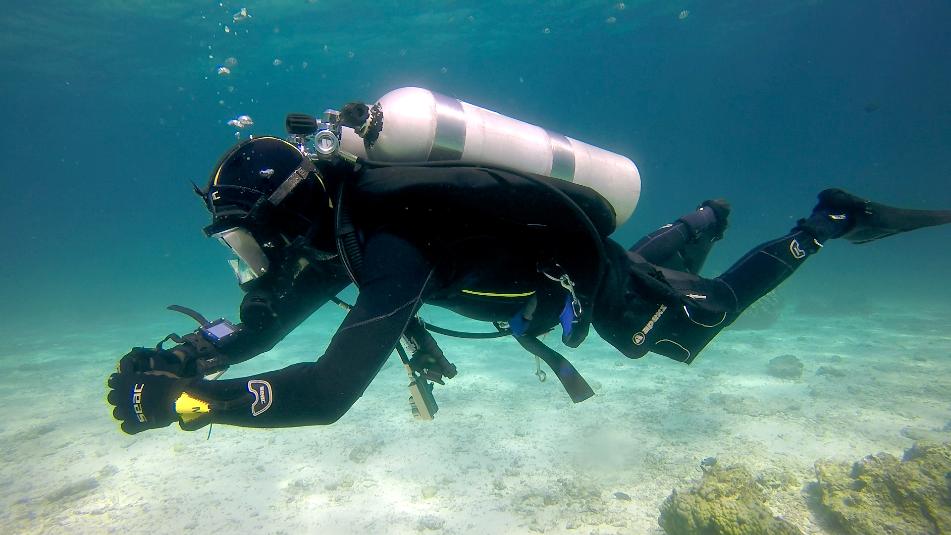 Scuba Diving Equipment - Love Diving Phuket